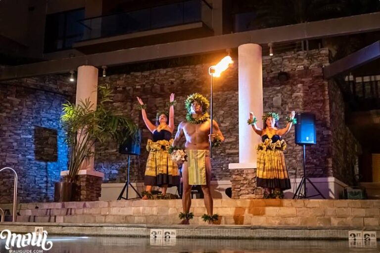 Beach Club Luau Reviews - Montage Kapalua Bay Luau Info and Reviews